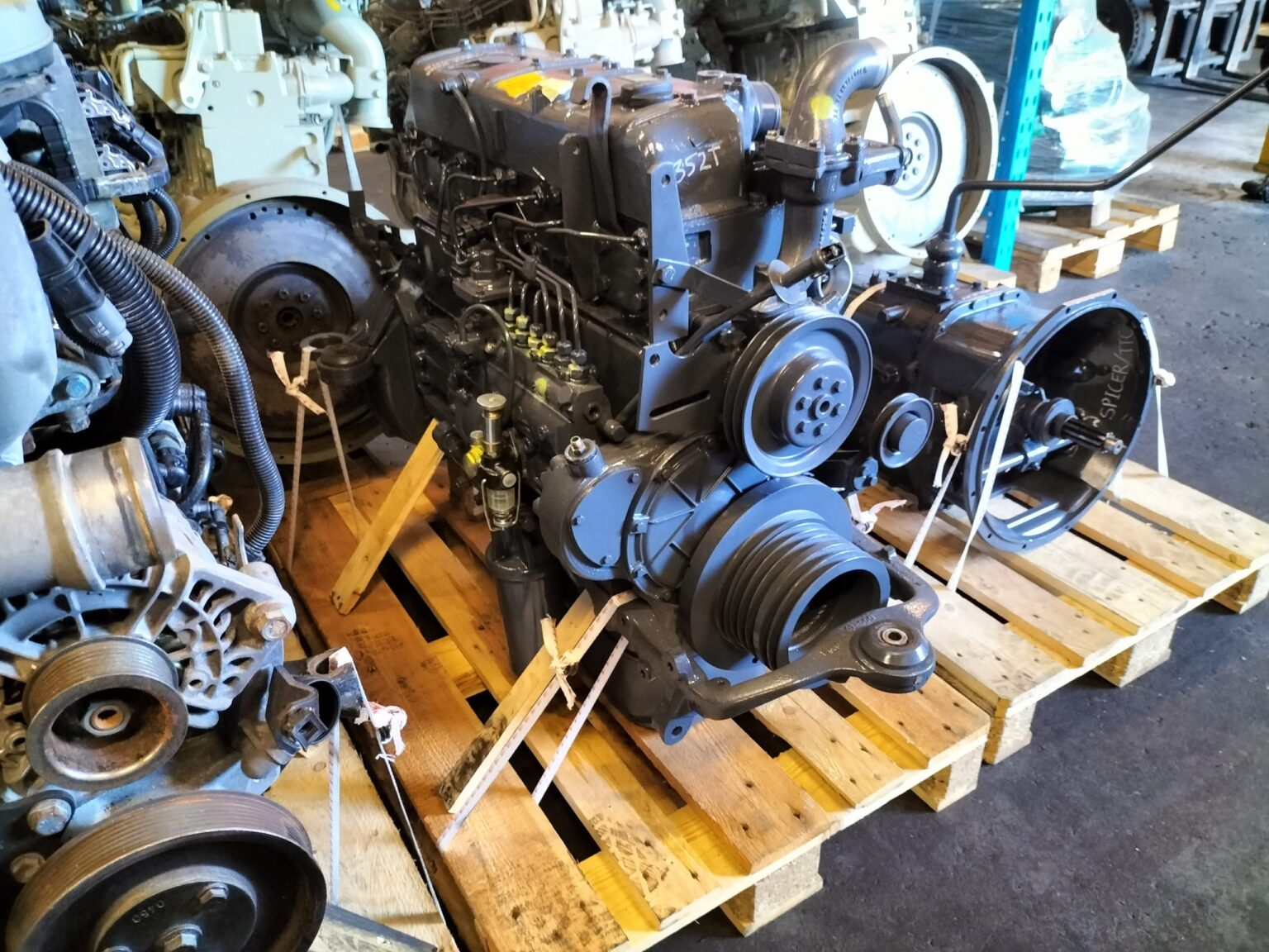 Mercedes ADE407 Non Turbo Truck Engine - Motor Spare Zone